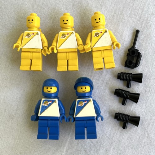 LEGO Yellow Blue Futuron Spaceman 6884 6990 6893 Space Minifigure ...