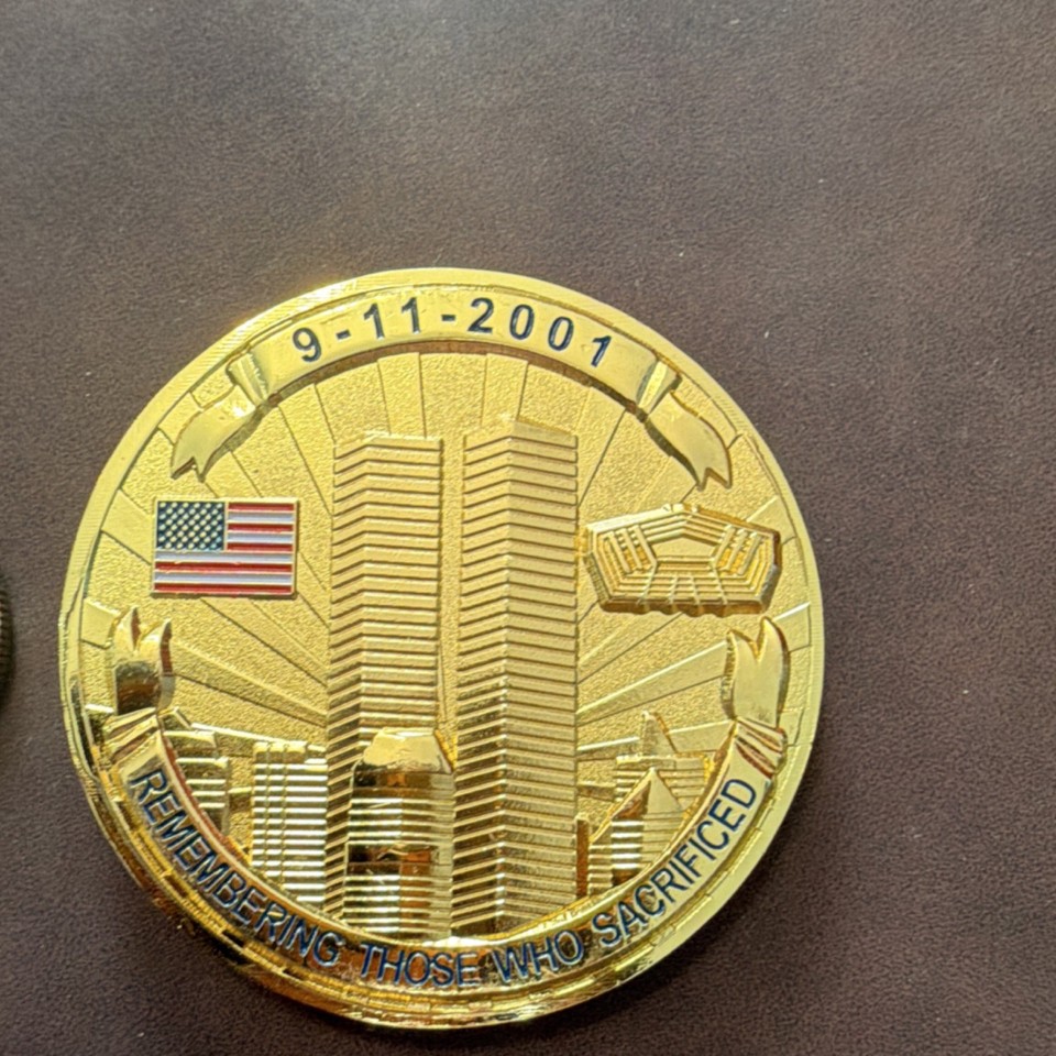 9-11 Commemorative Coin 2001 Twin Towers Statue of Liberty FDNY Gold ...