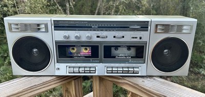Vintage Realistic Radio Cassette Player Modulette 602 Boom Box Retro ...