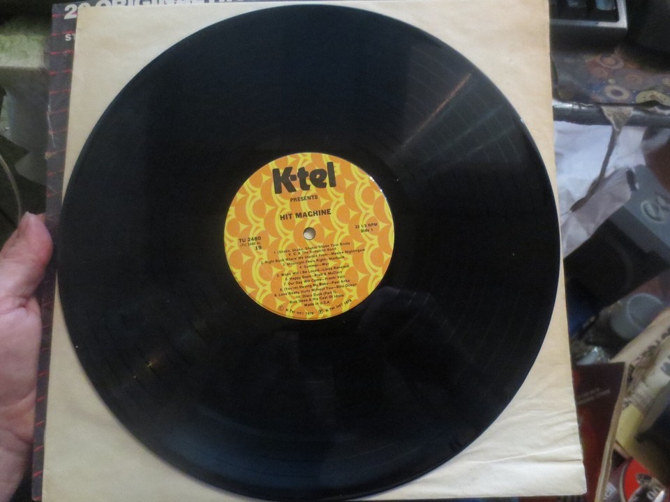 K-TEL HIT MACHINE TU 2480 Kiss War Elton John Linda Ronstadt LP VINYL ...