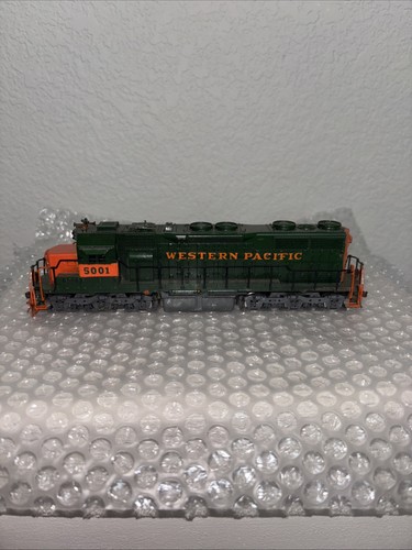 HO Scale Atlas EMD SD35 Diesel Locomotive Western Pacific #5001 DC ...