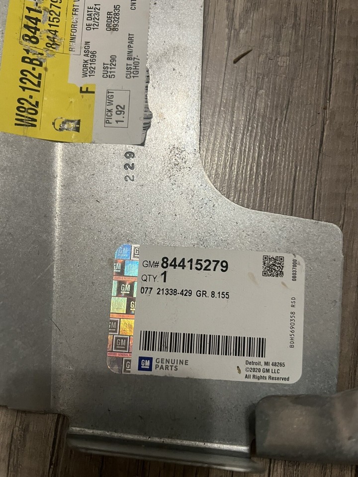GM OEM Right And Left Reinf Panel 84415280 84415279 | eBay
