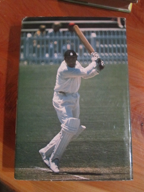 CRICKET BOOK M.C.C. THE AUTOBIOGRAPHY OF A CRICKETER GREAT * MUST SEE ...