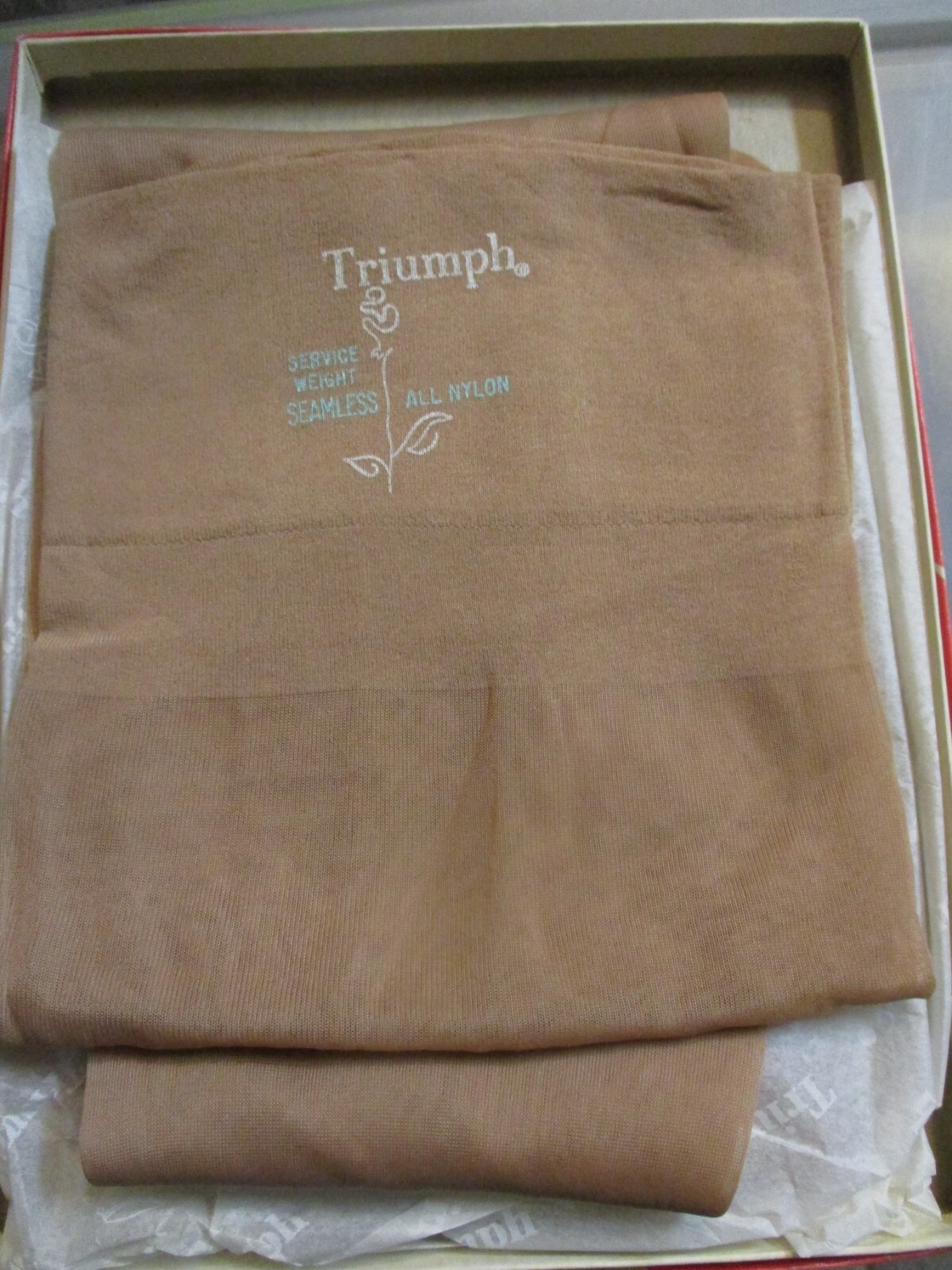 1 PR VINTAGE TRIUMPH RHT SERVICE WEIGHT NYLON STOCKINGS SIZE 10 1/2 M ...