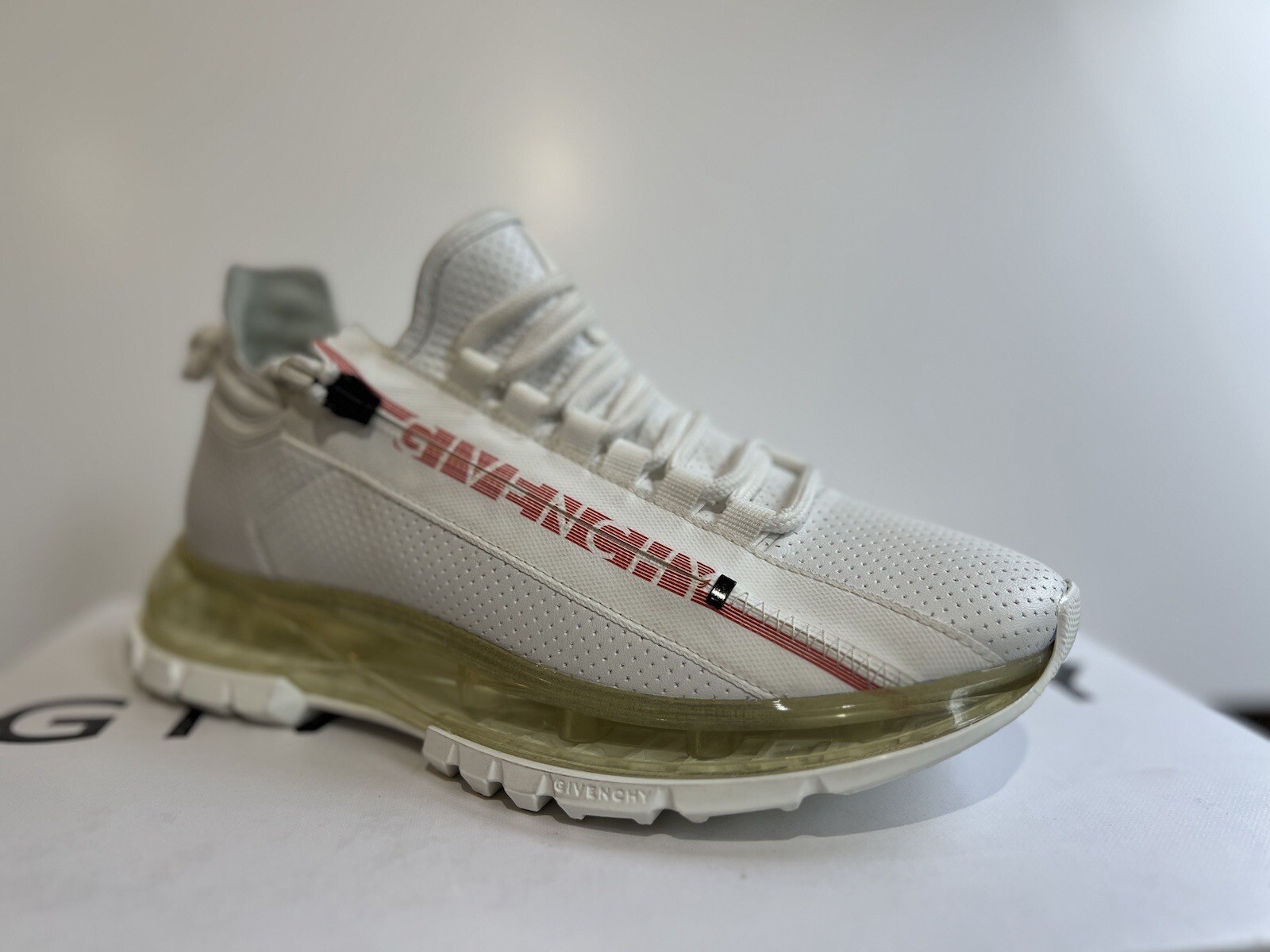 GIVENCHY Spectre Low Runner Side Zip Sneakers White/ Red Leather EU 39. ...