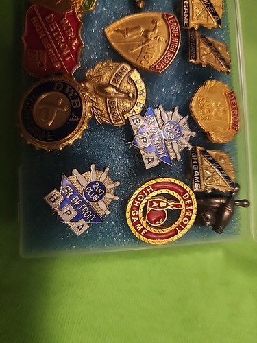 Lot of 17 Vintage Bowling Pins and Medals Detroit High Game Series Dwba ...