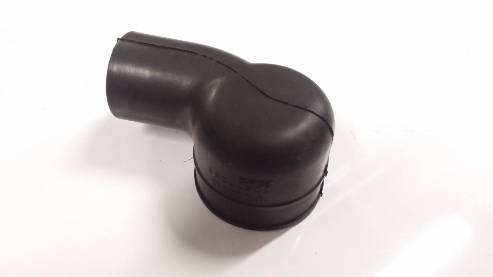 Genuine Volvo Crankcase Ventilation Hose - 30677388 | eBay