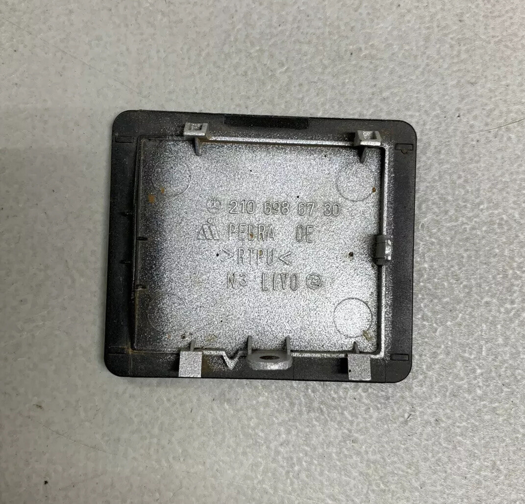 Mercedes-Benz E320 E430 OEM Side Skirt Rocker Panel Jack Plug Cover ...