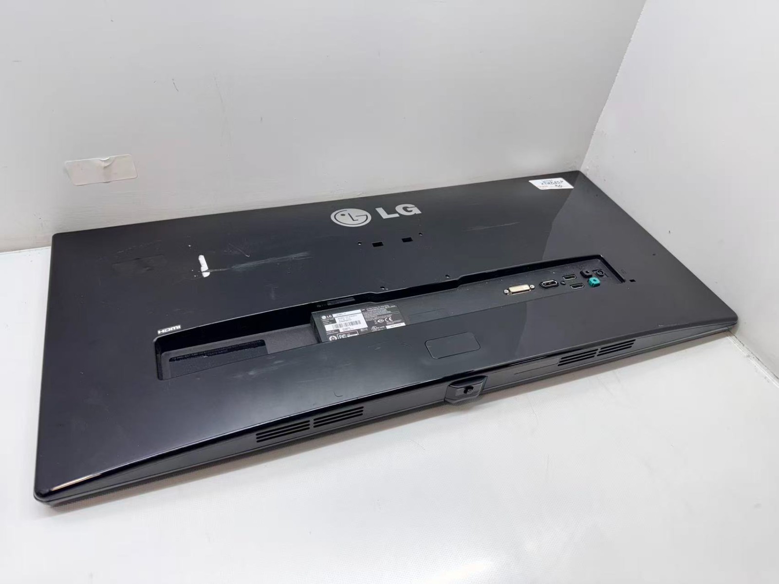 LG 29UB65-P 29" 2560 x 1080 21:9 Monitor, HDMI Displayport DVI , No ...