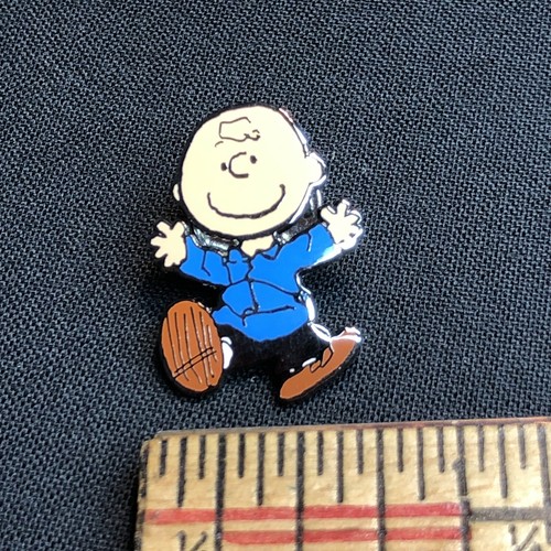 VTG Peanuts Charlie Brown, Blue Jacket Lapel Pin, Mall Of America Camp ...