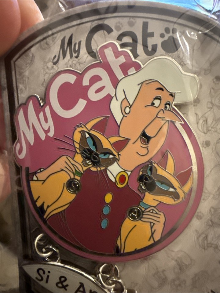 Fantasy Pin Disneyland Paris DLP My Cat Si & Am Aunt Sarah Lady & Tramp ...