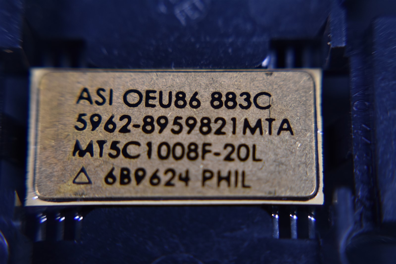 Mil-Spec SRAM Chip 128K x 8 20ns 32-Pin SRAM Chip Async 5V 1M-Bit 5962 ...