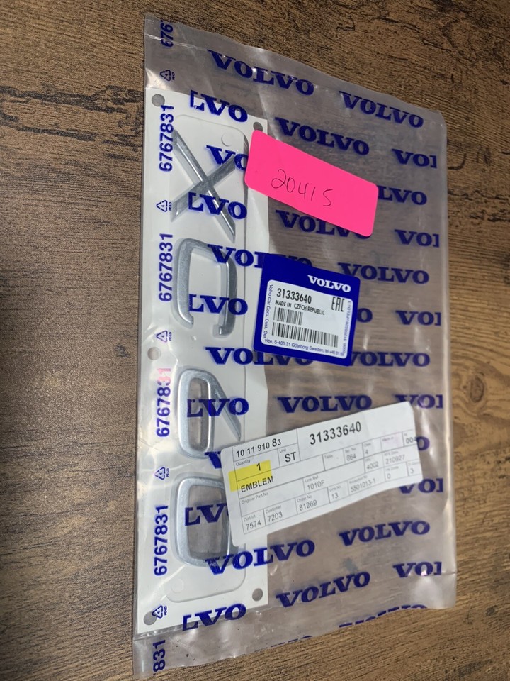 Volvo OEM 2013-2016 XC-60 Emblem Rear 31333640 New in package | eBay