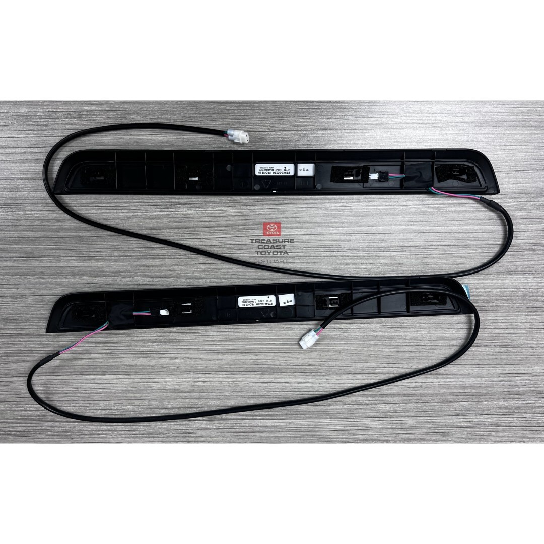 NEW OEM 2025 TOYOTA CROWN SIGNIA ILLUMINATED STAINLESS STEEL FRONT DOOR ...