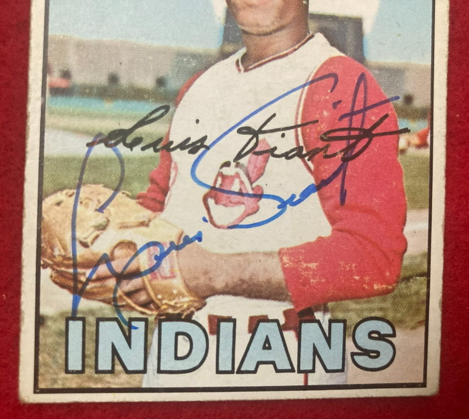 Luis Tiant 1967 Topps #377 Cleveland Indians SIGNED AUTOGRAPHED Card | eBay