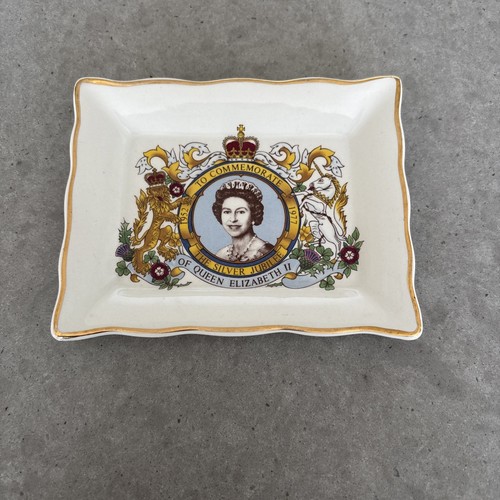 Weatherby Hanley Royal Falcon Ware The Silver Jubilee Queen Elizabeth ...
