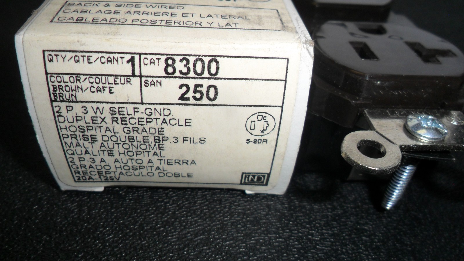 Leviton Brown HOSPITAL ISO GROUND Receptacle Duplex Outlet 20A Bulk ...