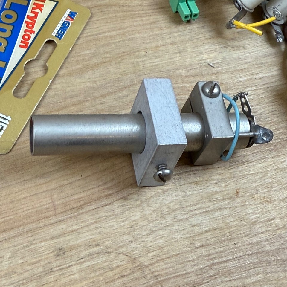 Lot NOS Vintage Light Bulbs Lamp Projection Auto Radio Car Parts RCA ...