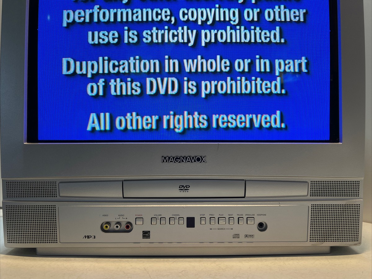Magnavox MSD520FE 20'' TV DVD Combo Color CRT Television Gaming Flat ...