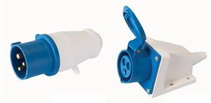 16 Amp 3 Pin Plug 240v & Wall Mounted Socket 240v. IP44. 16A. Electric ...