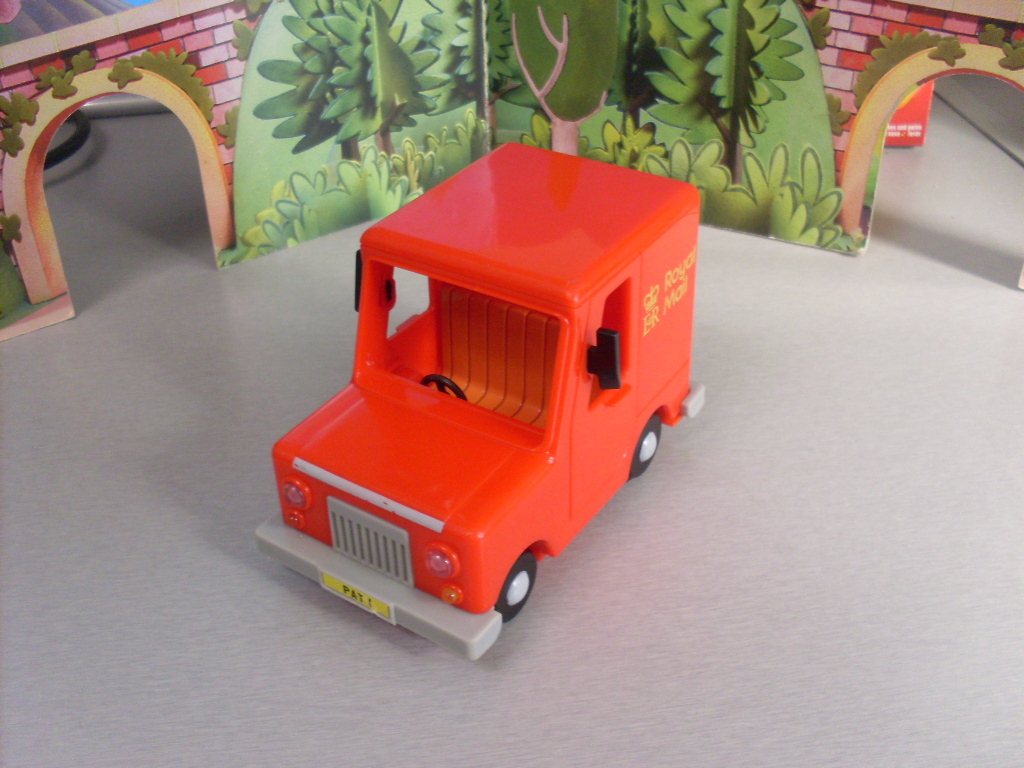 Postman Pat Selection Of SDS Vehicles = Van = Tractor Fork Lift Truck ...