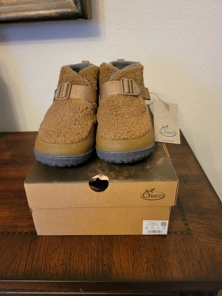 Boys Chaco Shoes. New in box. Size 6m. Natural brown in color | eBay