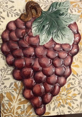 Grapes Ceramic 9.5" Wall Plaque Boston Warehouse Trading 2005 | eBay