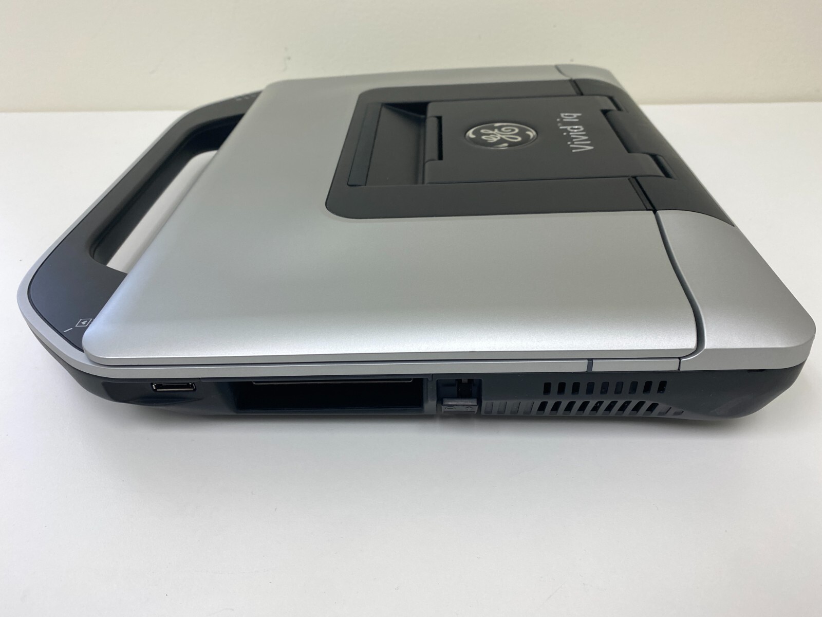 GE Vivid IQ V206 Cardiac Portable Ultrasound with M5Sc-Rs - Biomed ...