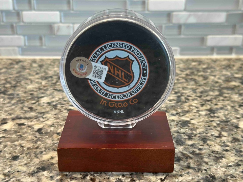 Maurice "Rocket" Richard Autographed Montreal Canadiens Puck BAS COA | eBay