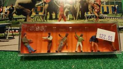 HO Scale Circus 20262 Circus Workers | eBay