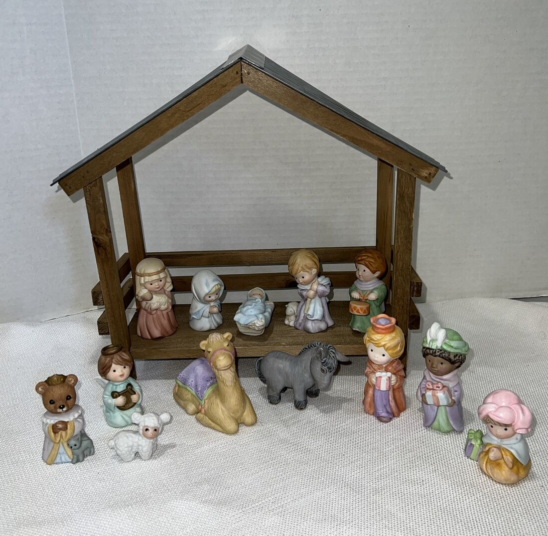 1986 AVON Heavenly Blessings NATIVITY Set 11pcs Christmas plus Creche ...