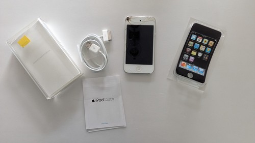 Apple iPod Touch 2nd Gen 8gb MC086LL / A1288 Parts, Cracked Screen ...