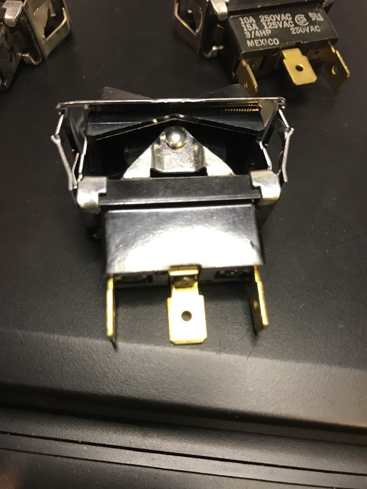 10 Amp/15 Amp Carling 3 Position Rocker Non Momentary Switch New | eBay