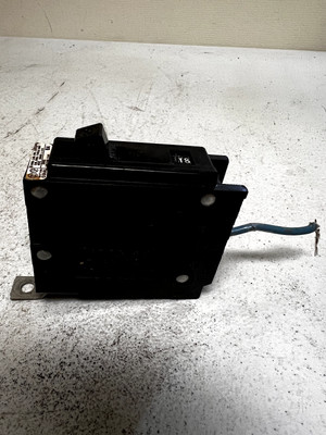 Square D EHB14020 Bolt On Circuit Breaker 20A 1P 277V Type EHB-4 20 Amp ...