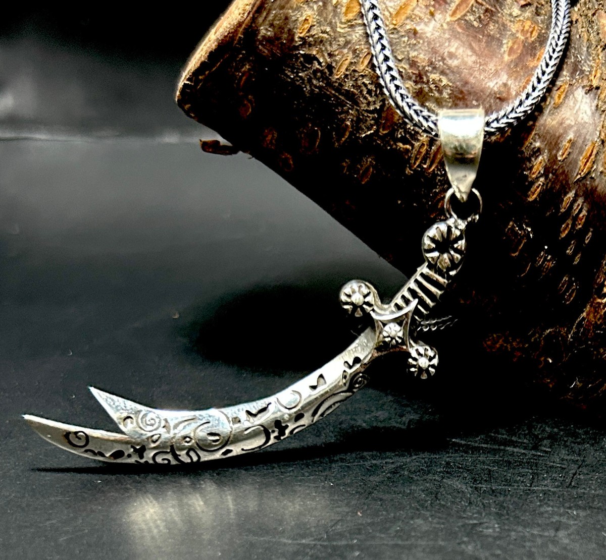 Aleviten Schwert Tattoos