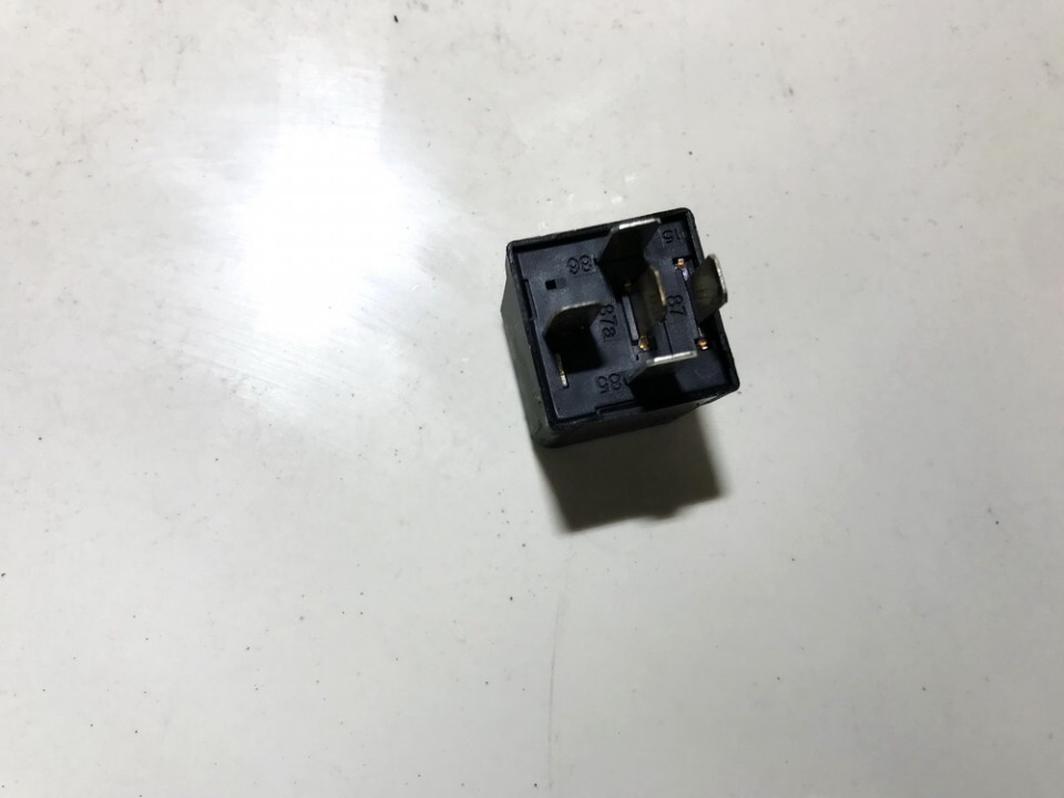 04727370aa 50732 Relay module for Chrysler Voyager 2003 FR684658-85 | eBay