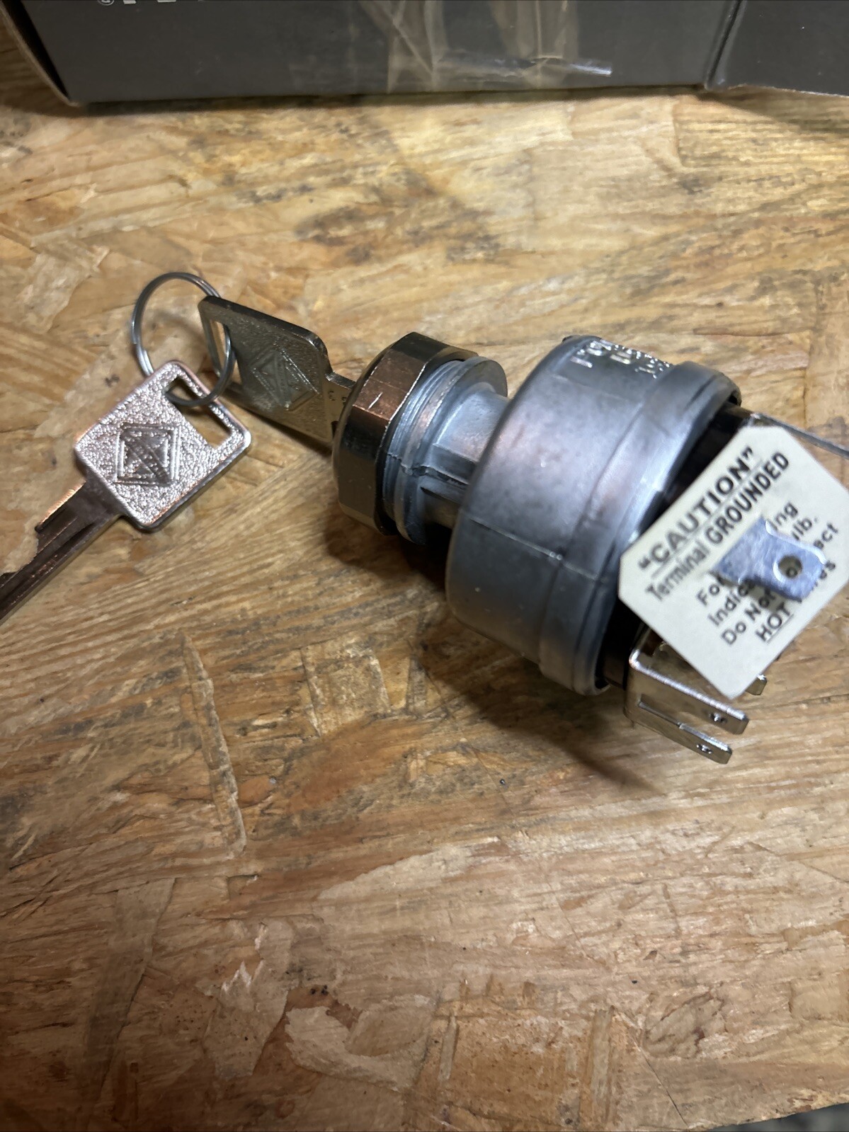 OEM INTERNATIONAL SWITCH ASSY IGN & STARTER 468438C91 | eBay