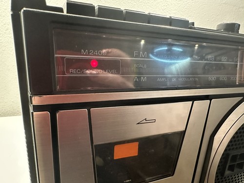 VINTAGE 80's Sanyo M2409 AM/FM Portable Cassette Tape Recorder Japan ...