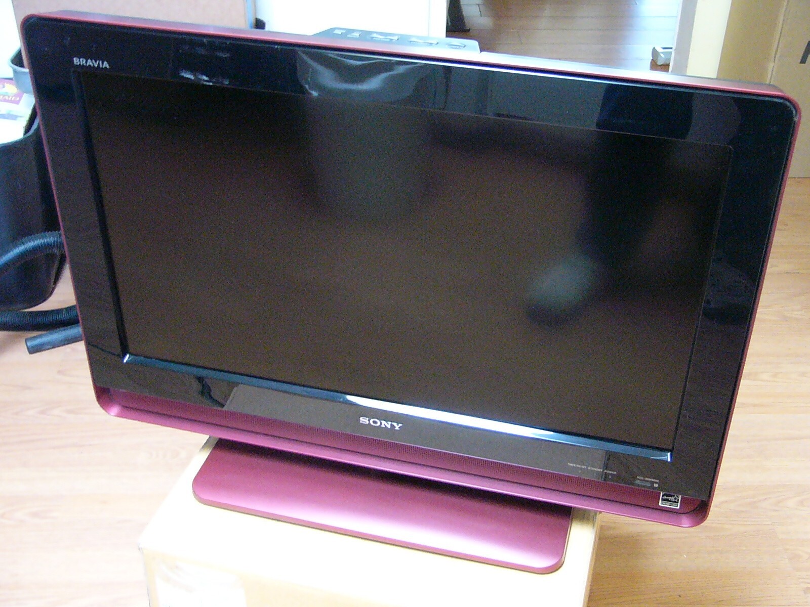 Sony 💥 Bravia 26" LCD TV With REMOTE & Standard KDL-26M4000 Red | eBay