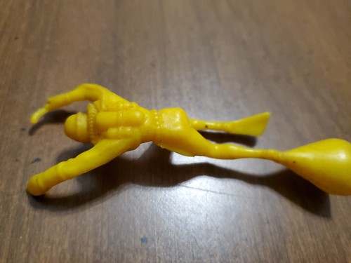 Vintage lot 2 different Kellogg's baking soda frogmen no caps cereal ...