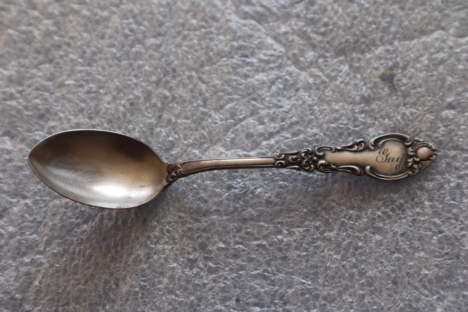 ANTIQUE STERLING SILVER GAY SOUVENIR SPOON -3 1/4" LONG- 5 GRAMS ...