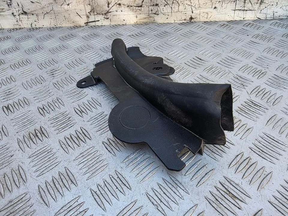 BMW 7 G11, G12 Caoutchouc du Compartiment Moteur 7347396 51767347396 ...