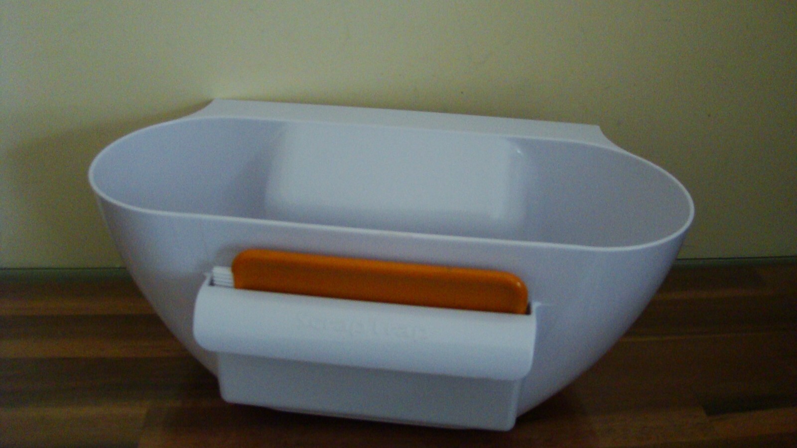 Kitchen Cabinet Scrap Bin 2qt Plastic Food Waste Scraper Container ...