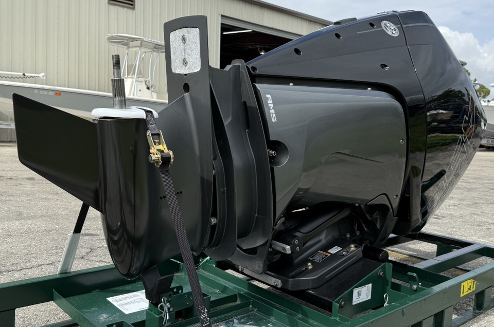 2022 Mercury Racing 450R XL Outboard Engine 4S - Fact. War. Exp: 01/30 ...
