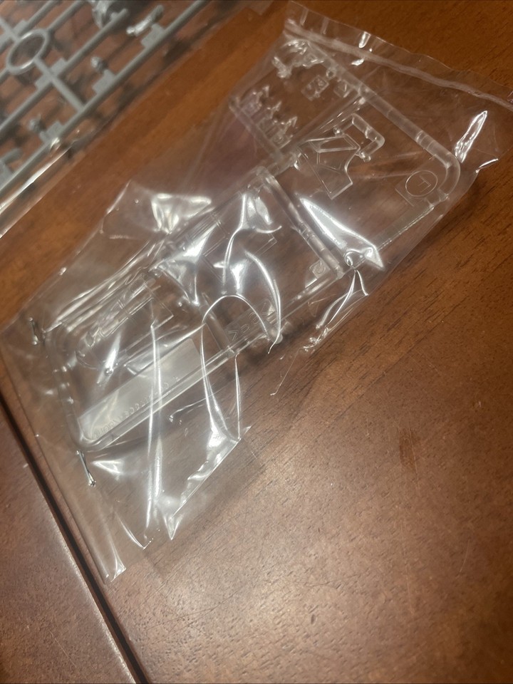 Mitsubishi A6M5/5a Zero Fighter (Zeke) - 1/48 Scale Tamiya Kit#61103 ...