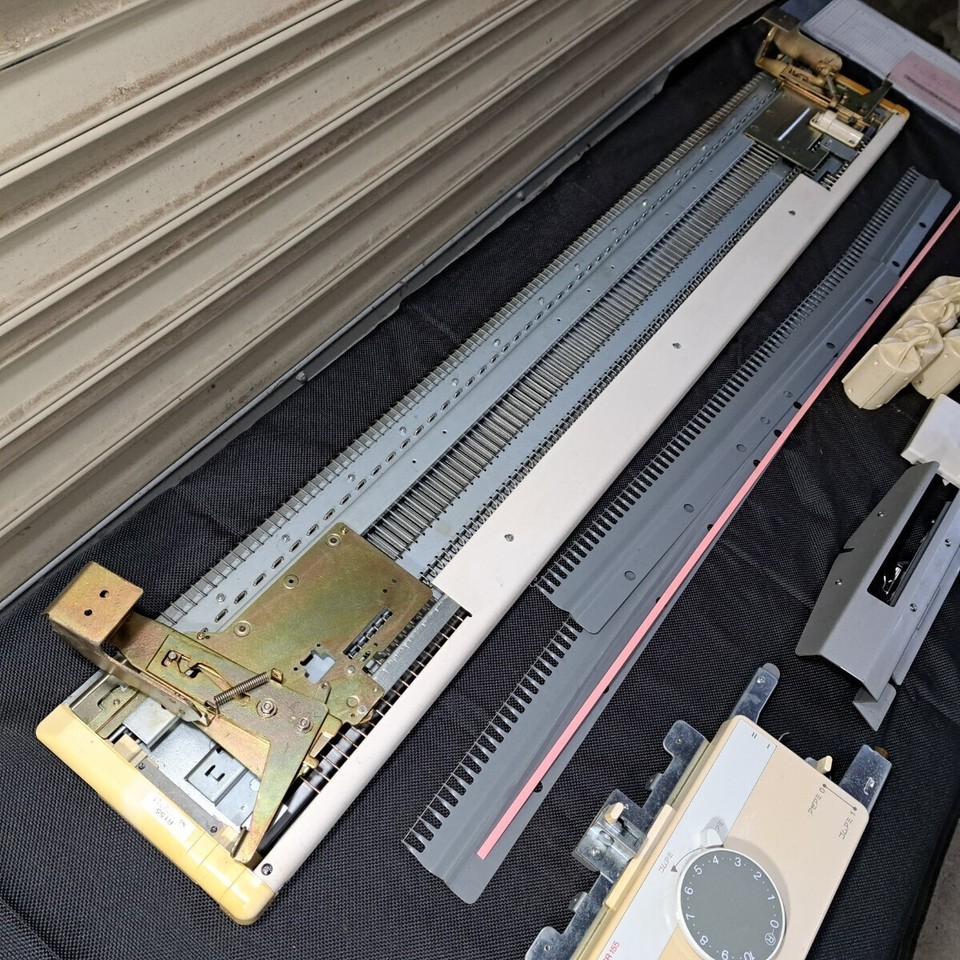 SILVER REED SR155 9mm Ribber for SK155/P/890 Includes Exclusive Cards ...