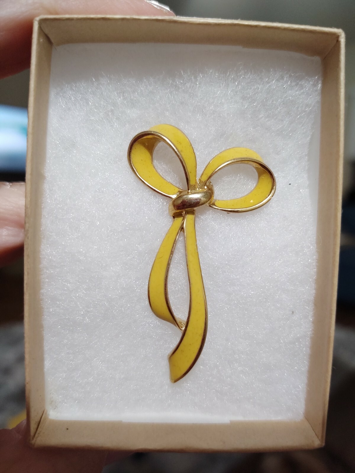 Yellow Enameled Goldtone Trimmed Yellow Ribbon Lapel Pin Brooch Vintage ...
