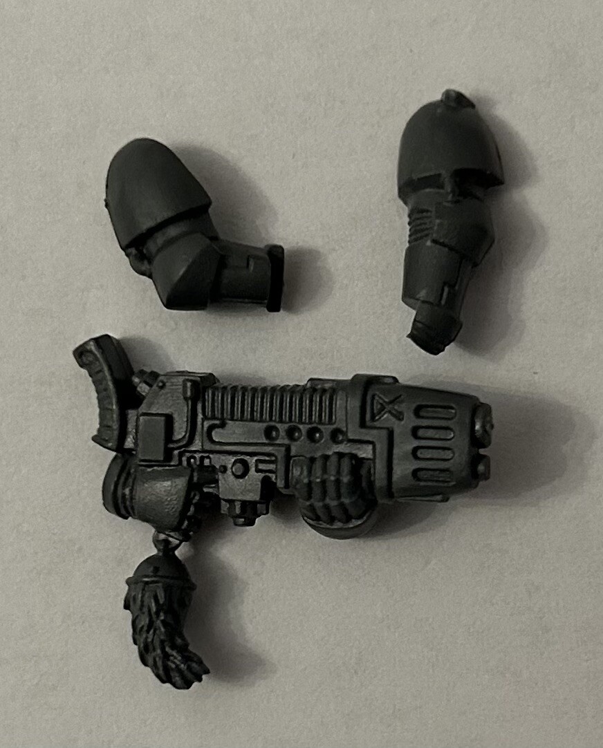 Warhammer 40K Space Marines Space Wolves Wolf Pack Plasma Gun & Arm ...