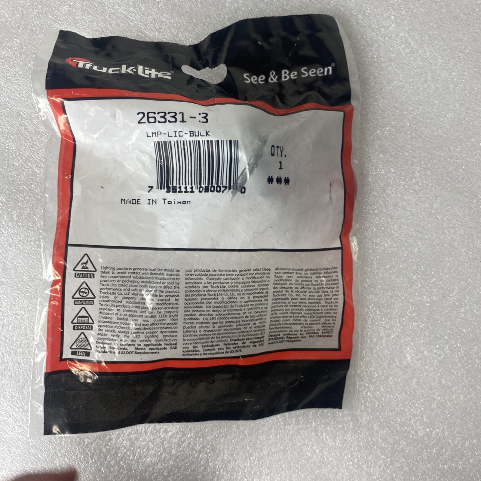 Truck-Lite 26331-3 26 . Series License Lamp ( Bulb Replaceable, Snap ...