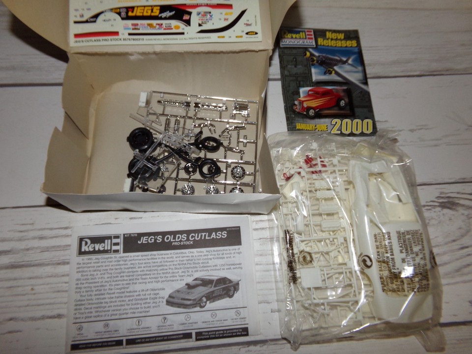 Revell 1/25 Olds Cutlass Jegs Troy Coughlin Pro Stock Model Kit 85-7678 ...